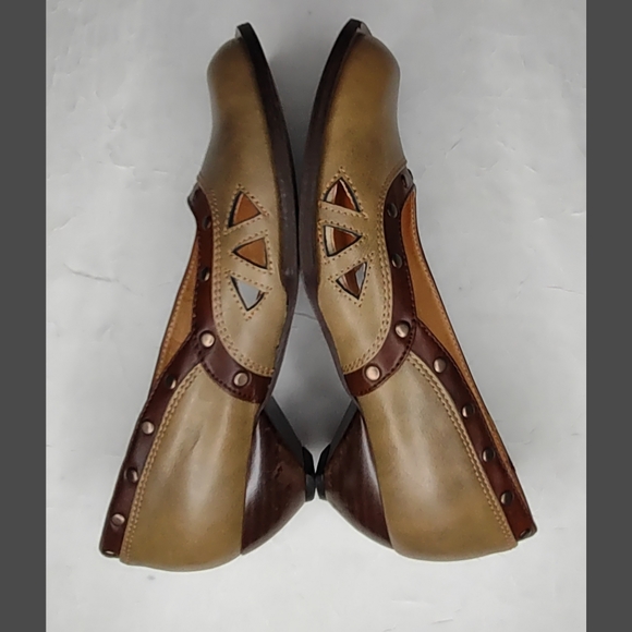 John Fluevog | Shoes | John Fluevog Freedom Rare Cutout Leather Green ...